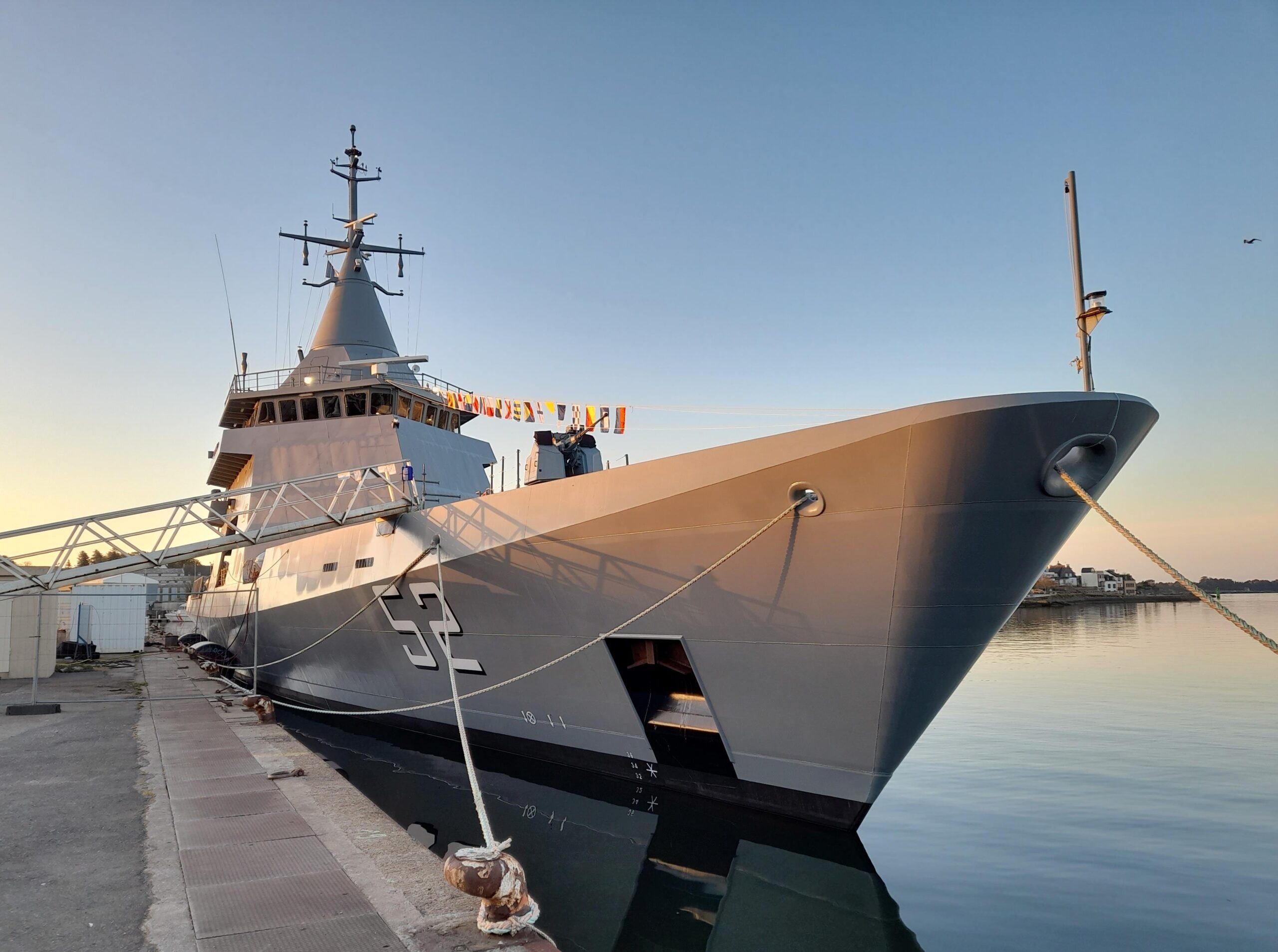 Argentine navy takes delivery of the ara piedrabuena - Kership